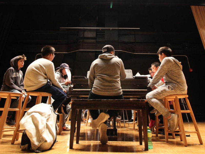 800X600 EL Academy - TEL HI